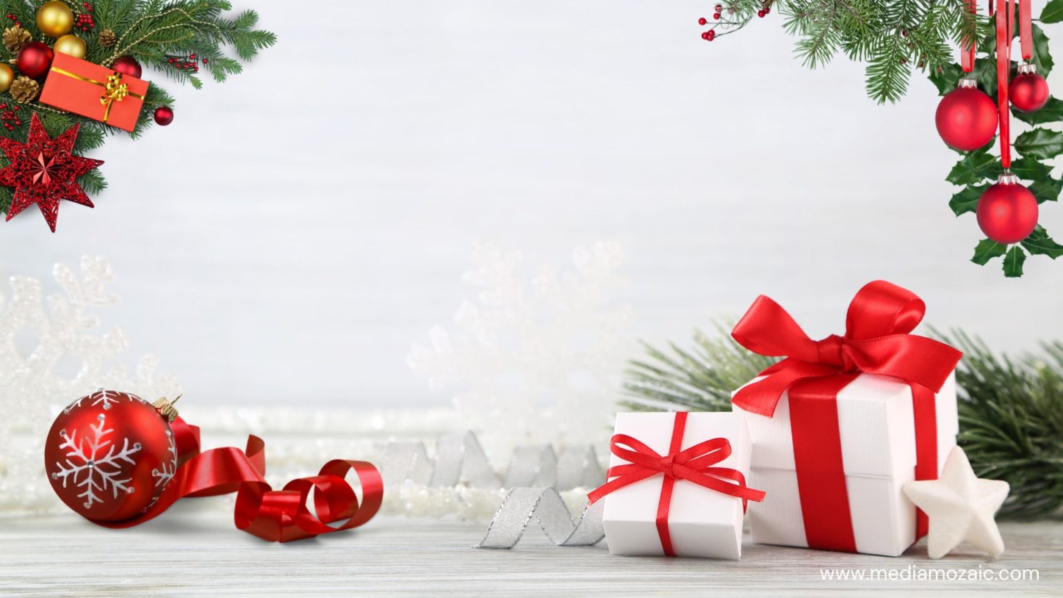 20 Stunning Christmas Backgrounds | Merry Christmas Wallpapers - Media ...